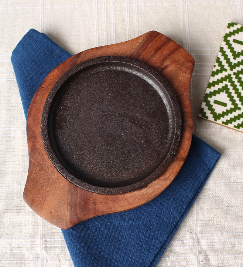 Hazel Sizzling Brownie Sizzler Plate Or Tray With Wodden Base Round 5 ...